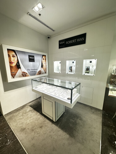 Robert Wan Opens its New Shop-in-shop in Mall of Qatar Alfardan Jewellery